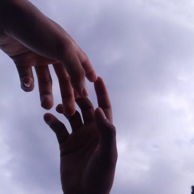 Às 21h, lá no grupo, vamos ter a... - Letícia Henriques | Facebook